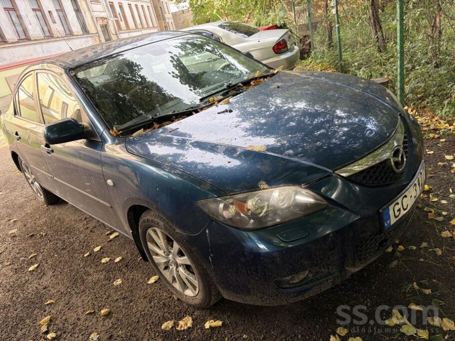 Blue Mazda 3 2006 in Riga, with an engine capacity of 1.60 L and mileage of 251 thousand km for 700 €, photo 3 on AUTOMOTO.COM.LV