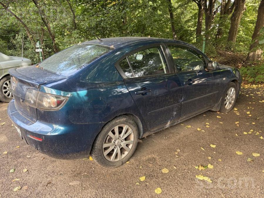 Blue Mazda 3 2006 in Riga, with an engine capacity of 1.60 L and mileage of 251 thousand km for 700 €, photo 6 on AUTOMOTO.COM.LV