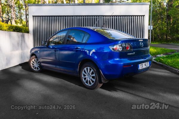 Zils Mazda 3 2008 Tallina, ar dzinēja tilpumu 1.60 L un nobraukumu 244 tūkst. km par 1000 €, foto 3 vietnē AUTOMOTO.COM.LV