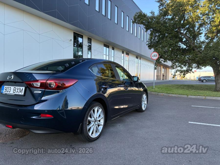 Blue Mazda 3 2018 in Tallinn, with an engine capacity of 2.00 L and mileage of 150 thousand km for 9500 €, photo 4 on AUTOMOTO.COM.LV