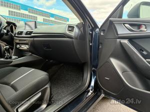 Blue Mazda 3 2018 in Tallinn, with an engine capacity of 2.00 L and mileage of 150 thousand km for 9500 €, photo 14 on AUTOMOTO.COM.LV