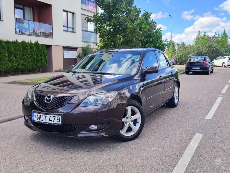 Brūns Mazda 3 2004 Viļņa, ar dzinēja tilpumu 1.60 L un nobraukumu 175 tūkst. km par 1350 €, foto 3 vietnē AUTOMOTO.COM.LV