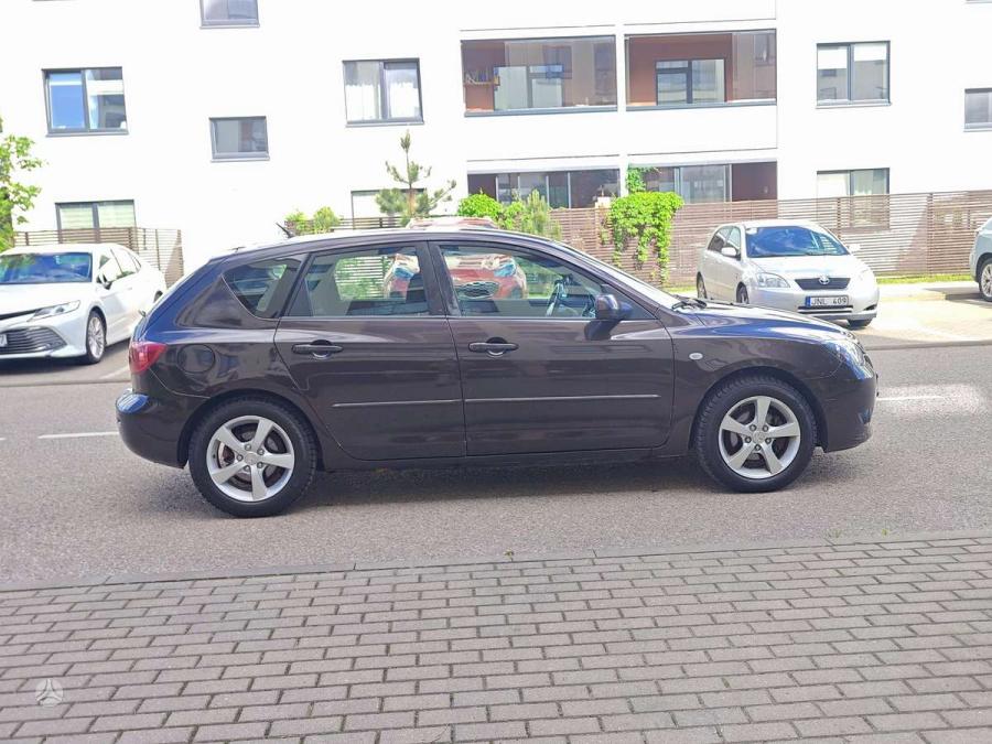 Brūns Mazda 3 2004 Viļņa, ar dzinēja tilpumu 1.60 L un nobraukumu 175 tūkst. km par 1350 €, foto 6 vietnē AUTOMOTO.COM.LV