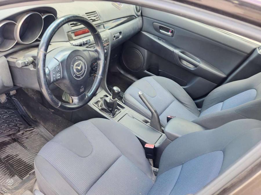 Brūns Mazda 3 2004 Viļņa, ar dzinēja tilpumu 1.60 L un nobraukumu 175 tūkst. km par 1350 €, foto 10 vietnē AUTOMOTO.COM.LV