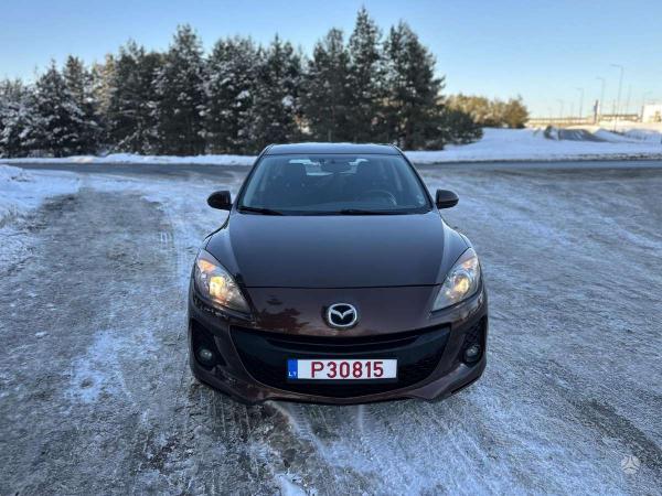 Brūns Mazda 3 2012 Viļņa, ar dzinēja tilpumu 1.56 L un nobraukumu 266 tūkst. km par 3300 €, foto 2 vietnē AUTOMOTO.COM.LV