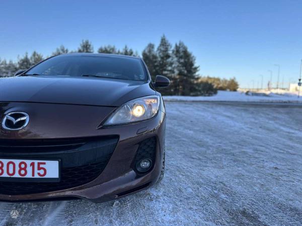 Brūns Mazda 3 2012 Viļņa, ar dzinēja tilpumu 1.56 L un nobraukumu 266 tūkst. km par 3300 €, foto 3 vietnē AUTOMOTO.COM.LV