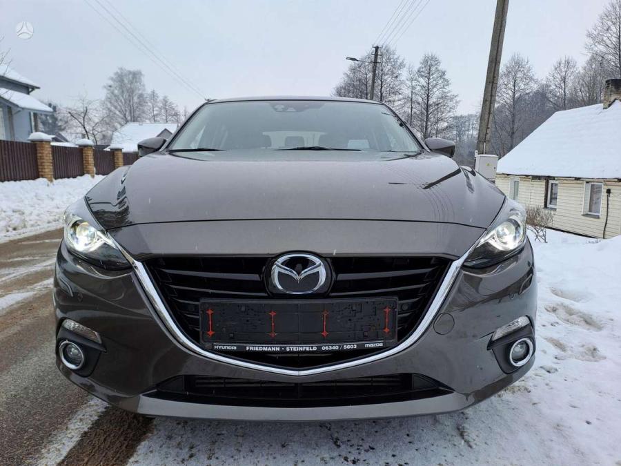 Brown Mazda 3 2014 in Prienai, with an engine capacity of 2.19 L and mileage of 142 thousand km for 7300 €, photo 2 on AUTOMOTO.COM.LV