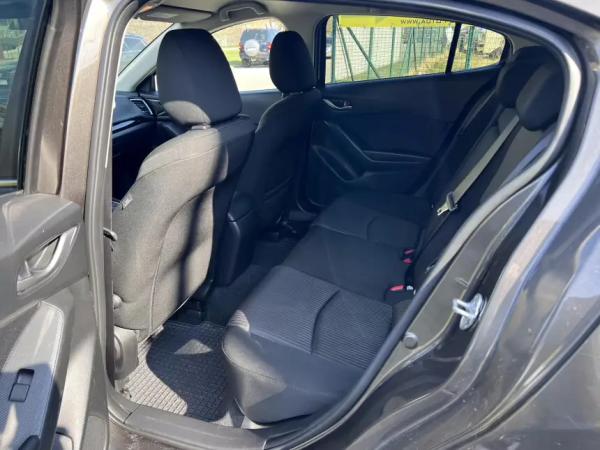 Brūns Mazda 3 2014 Rīga, ar dzinēja tilpumu 2.20 L un nobraukumu 227 tūkst. km par 6850 €, foto 9 vietnē AUTOMOTO.COM.LV
