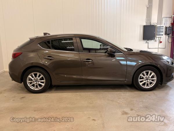 Brūns Mazda 3 2014 Tallina, ar dzinēja tilpumu 2.20 L un nobraukumu 166 tūkst. km par 8300 €, foto 4 vietnē AUTOMOTO.COM.LV