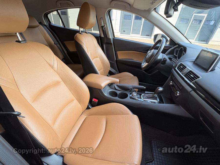 Brown Mazda 3 2014 in Tallinn, with an engine capacity of 2.20 L and mileage of 166 thousand km for 8300 €, photo 13 on AUTOMOTO.COM.LV