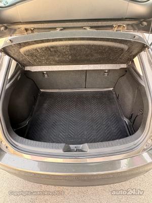 Brown Mazda 3 2014 in Tallinn, with an engine capacity of 2.20 L and mileage of 166 thousand km for 8300 €, photo 16 on AUTOMOTO.COM.LV