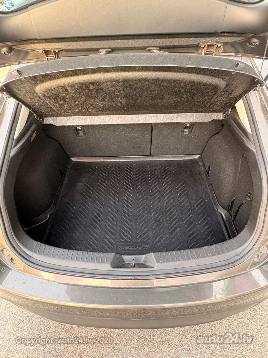 Brown Mazda 3 2014 in Tallinn, with an engine capacity of 2.20 L and mileage of 166 thousand km for 8300 €, photo 16 on AUTOMOTO.COM.LV