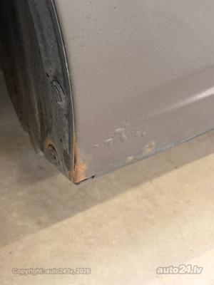 Brown Mazda 3 2014 in Tallinn, with an engine capacity of 2.20 L and mileage of 166 thousand km for 8300 €, photo 17 on AUTOMOTO.COM.LV