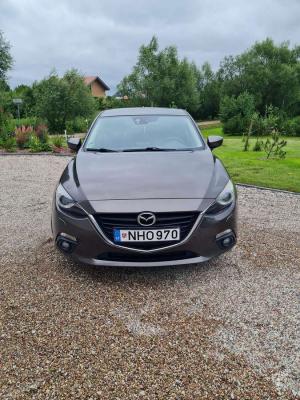 Brown Mazda 3 2015 in Klaipeda, with an engine capacity of 2.19 L and mileage of 246 thousand km for 4500 €, photo 3 on AUTOMOTO.COM.LV