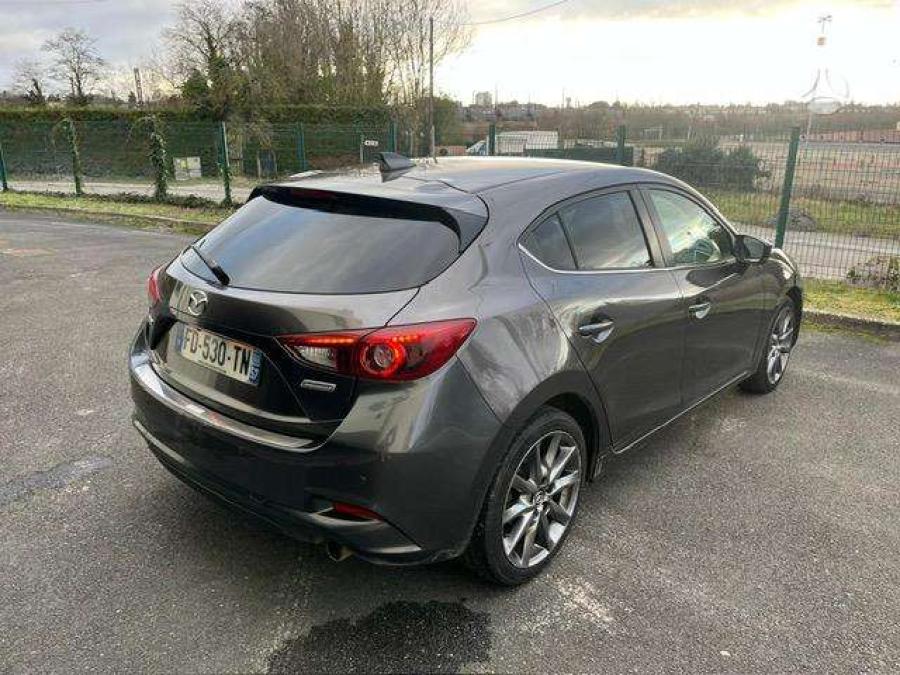 Brown Mazda 3 2019 in Taurage, with an engine capacity of 2.00 L and mileage of 155 thousand km for 12300 €, photo 6 on AUTOMOTO.COM.LV