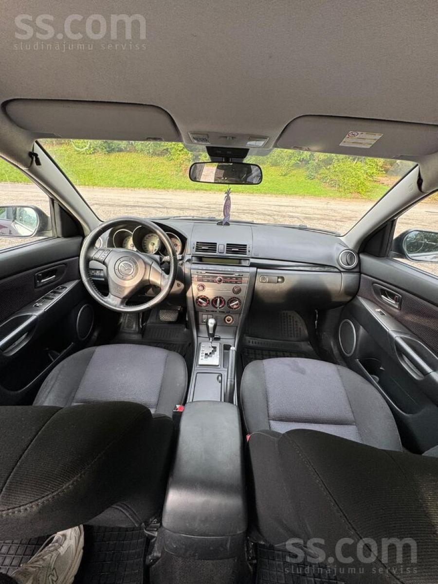 Brown Mazda 3 2007 in Talsi, with an engine capacity of 1.60 L and mileage of 219 thousand km for 950 €, photo 3 on AUTOMOTO.COM.LV