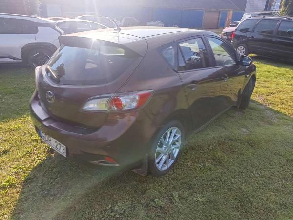 Brūns Mazda 3 2012 Marijampole, ar dzinēja tilpumu 2.00 L un nobraukumu 199 tūkst. km par 3099 €, foto 7 vietnē AUTOMOTO.COM.LV