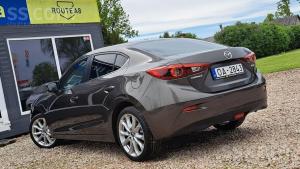 Brūns Mazda 3 2014 Jelgava, ar dzinēja tilpumu 2.20 L un nobraukumu 184 tūkst. km par 4000 €, foto 4 vietnē AUTOMOTO.COM.LV