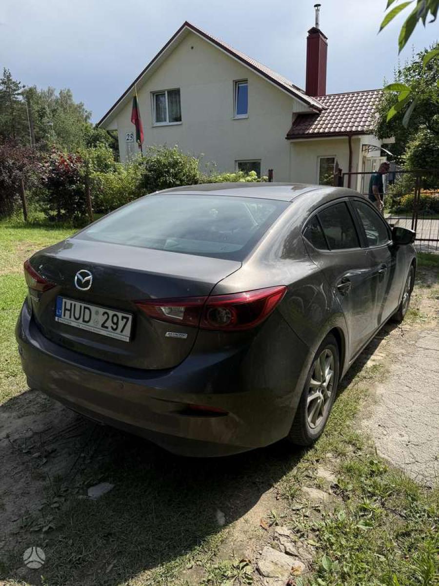 Brown Mazda 3 2015 in Vilnius, with an engine capacity of 2.00 L and mileage of 122 thousand km for 8000 €, photo 5 on AUTOMOTO.COM.LV