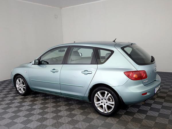 Zaļš Mazda 3 2005 Tallina, ar dzinēja tilpumu 1.60 L un nobraukumu 132 tūkst. km par 699 €, foto 4 vietnē AUTOMOTO.COM.LV