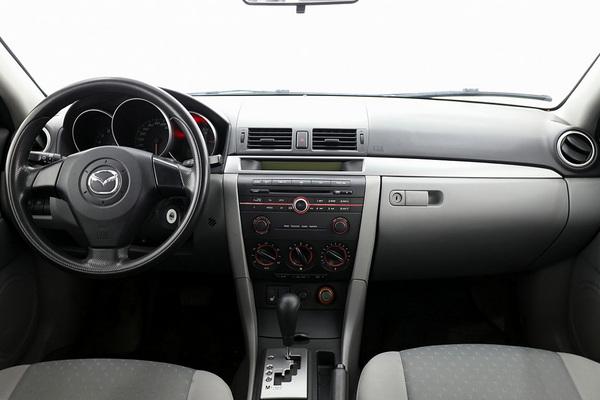 Zaļš Mazda 3 2005 Tallina, ar dzinēja tilpumu 1.60 L un nobraukumu 132 tūkst. km par 699 €, foto 5 vietnē AUTOMOTO.COM.LV