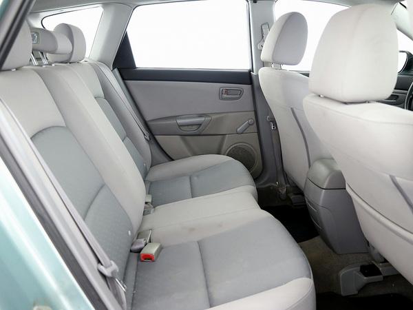 Zaļš Mazda 3 2005 Tallina, ar dzinēja tilpumu 1.60 L un nobraukumu 132 tūkst. km par 699 €, foto 7 vietnē AUTOMOTO.COM.LV