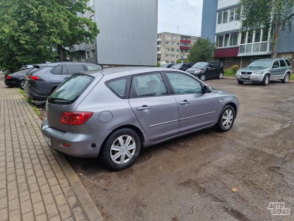 Pelēks Mazda 3 2004 Šauļi, ar dzinēja tilpumu 1.40 L un nobraukumu 290 tūkst. km par 350 €, foto 4 vietnē AUTOMOTO.COM.LV