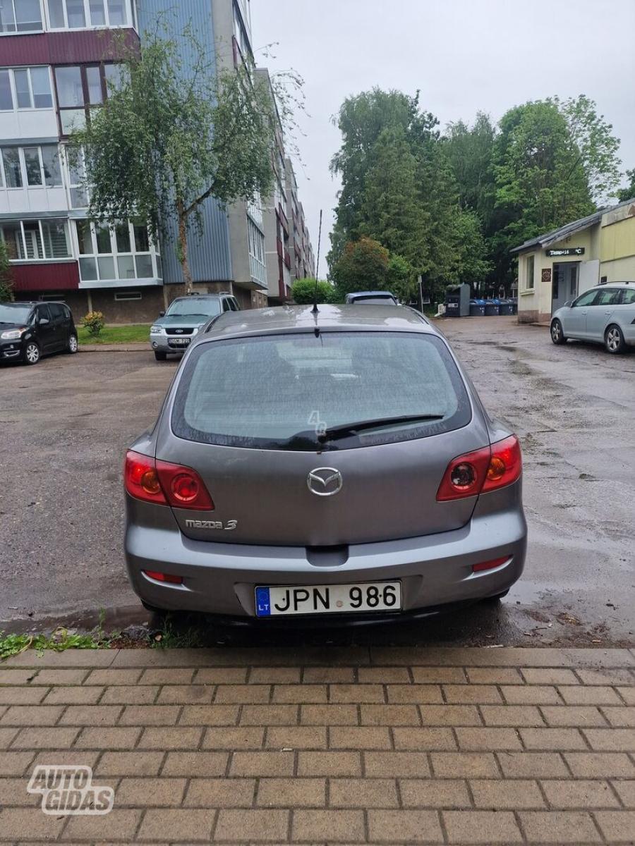 Pelēks Mazda 3 2004 Šauļi, ar dzinēja tilpumu 1.40 L un nobraukumu 290 tūkst. km par 350 €, foto 6 vietnē AUTOMOTO.COM.LV