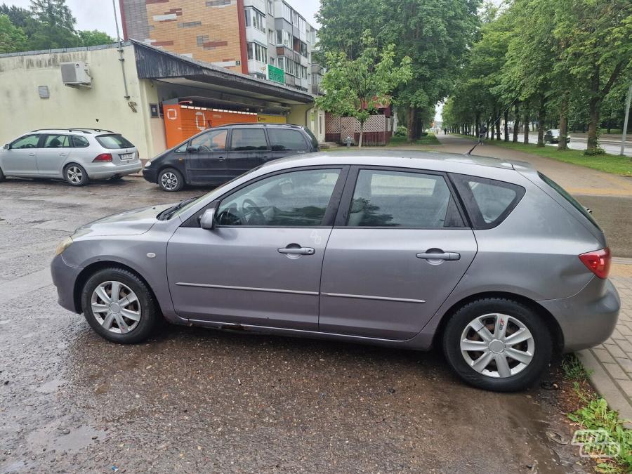 Pelēks Mazda 3 2004 Šauļi, ar dzinēja tilpumu 1.40 L un nobraukumu 290 tūkst. km par 350 €, foto 7 vietnē AUTOMOTO.COM.LV