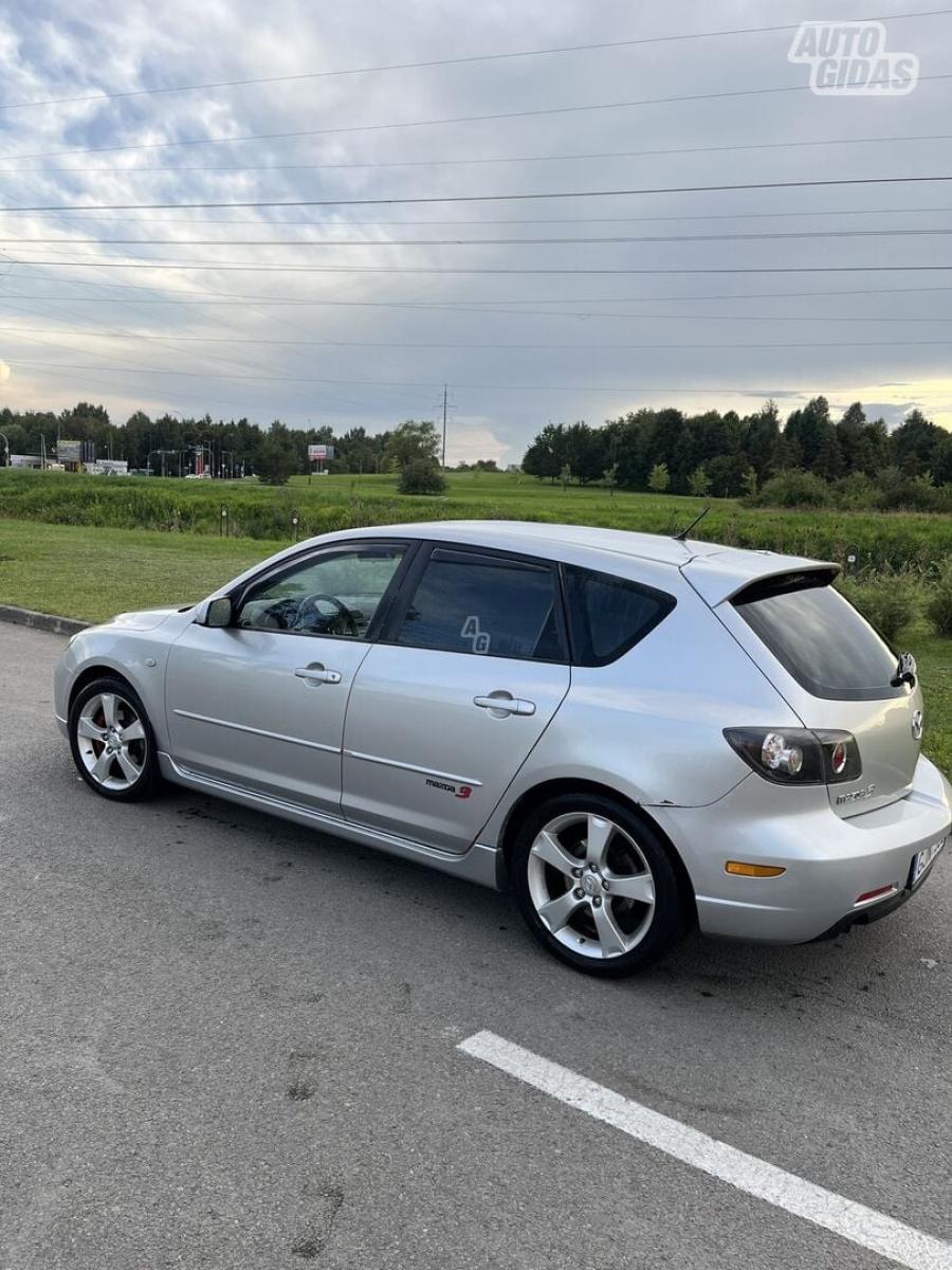 Pelēks Mazda 3 2004 Šauļi, ar dzinēja tilpumu 2.00 L un nobraukumu 307 tūkst. km par 1000 €, foto 4 vietnē AUTOMOTO.COM.LV