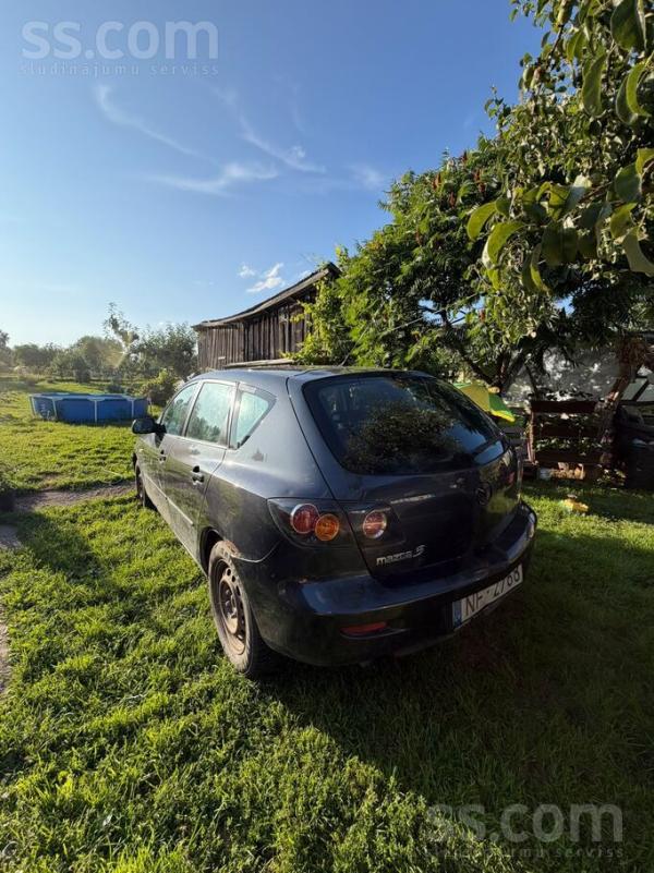 Grey Mazda 3 2005 in Valka, with an engine capacity of 1.60 L and mileage of 276 thousand km for 700 €, photo 1 on AUTOMOTO.COM.LV