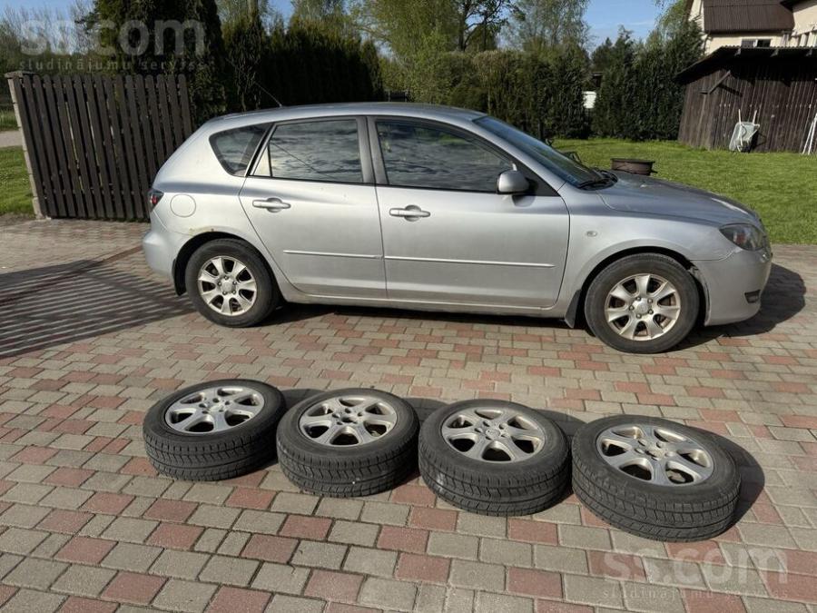 Pelēks Mazda 3 2006 Jelgava, ar dzinēja tilpumu 1.60 L un nobraukumu 167 tūkst. km par 3900 €, foto 1 vietnē AUTOMOTO.COM.LV