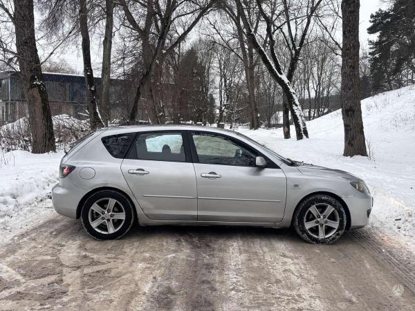 Grey Mazda 3 2006 in Vilnius, with an engine capacity of 1.56 L and mileage of 299 thousand km for 780 €, photo 4 on AUTOMOTO.COM.LV