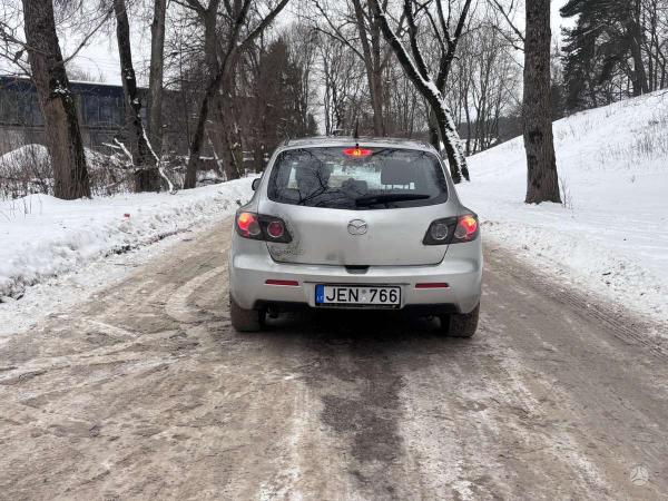 Grey Mazda 3 2006 in Vilnius, with an engine capacity of 1.56 L and mileage of 299 thousand km for 780 €, photo 7 on AUTOMOTO.COM.LV