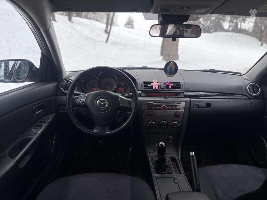 Grey Mazda 3 2006 in Vilnius, with an engine capacity of 1.56 L and mileage of 299 thousand km for 780 €, photo 8 on AUTOMOTO.COM.LV