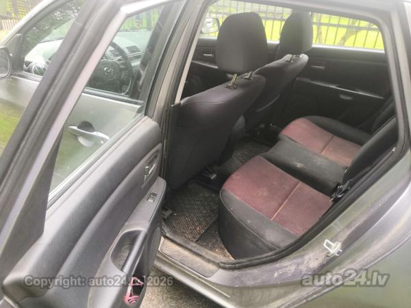 Grey Mazda 3 2006 in Parnu, with an engine capacity of 1.60 L and mileage of 308 thousand km for 700 €, photo 6 on AUTOMOTO.COM.LV