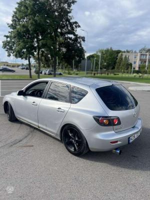 Pelēks Mazda 3 2006 Kauņa, ar dzinēja tilpumu 1.60 L un nobraukumu 244 tūkst. km par 700 €, foto  vietnē AUTOMOTO.COM.LV