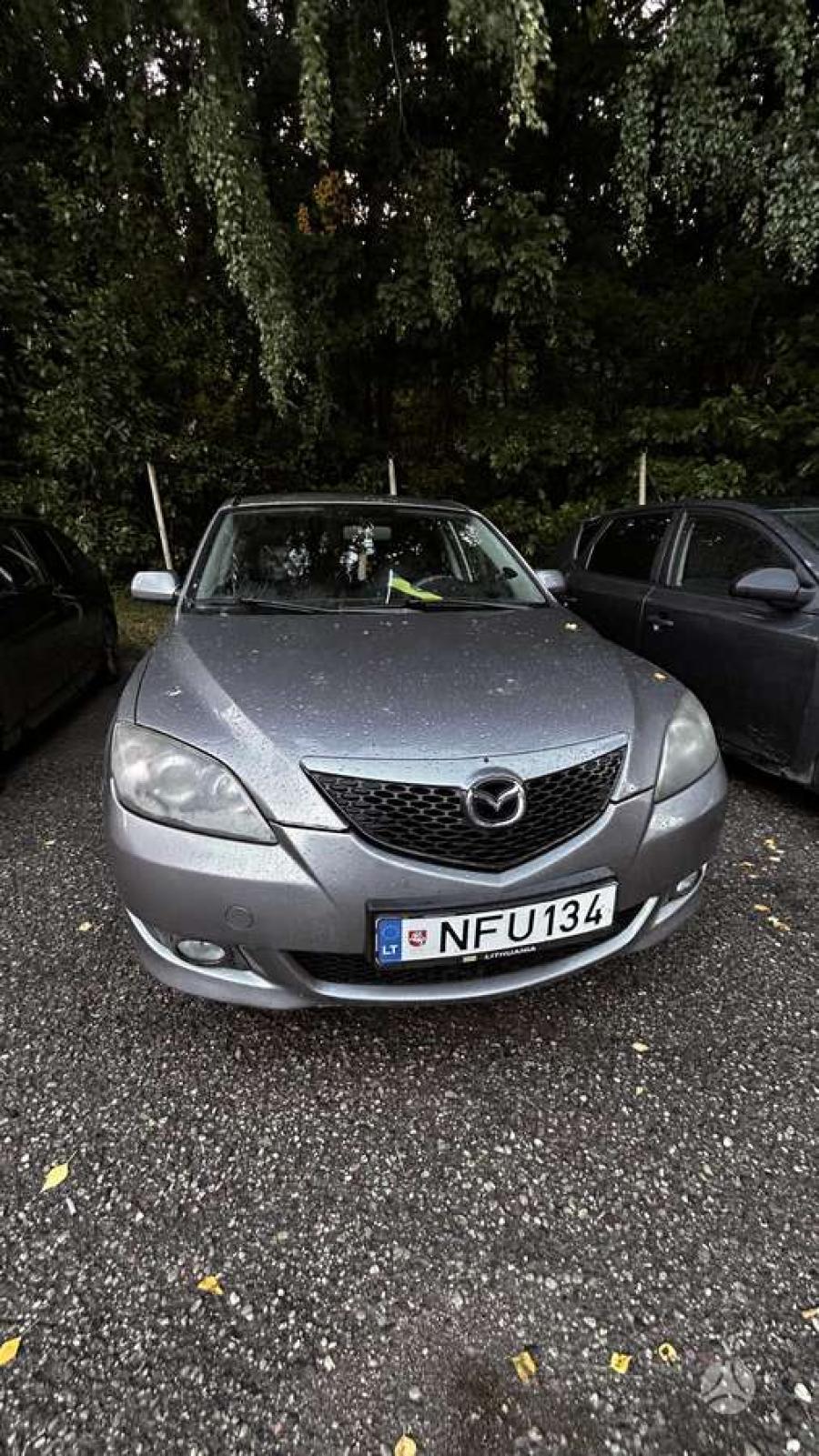 Grey Mazda 3 2006 in Vilnius, with an engine capacity of 1.60 L and mileage of 282 thousand km for 600 €, photo 1 on AUTOMOTO.COM.LV
