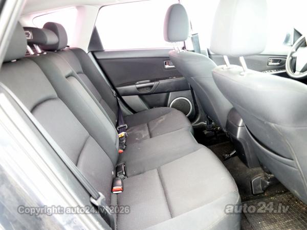 Pelēks Mazda 3 2006 Tallina, ar dzinēja tilpumu 1.60 L un nobraukumu 177 tūkst. km par 999 €, foto 8 vietnē AUTOMOTO.COM.LV