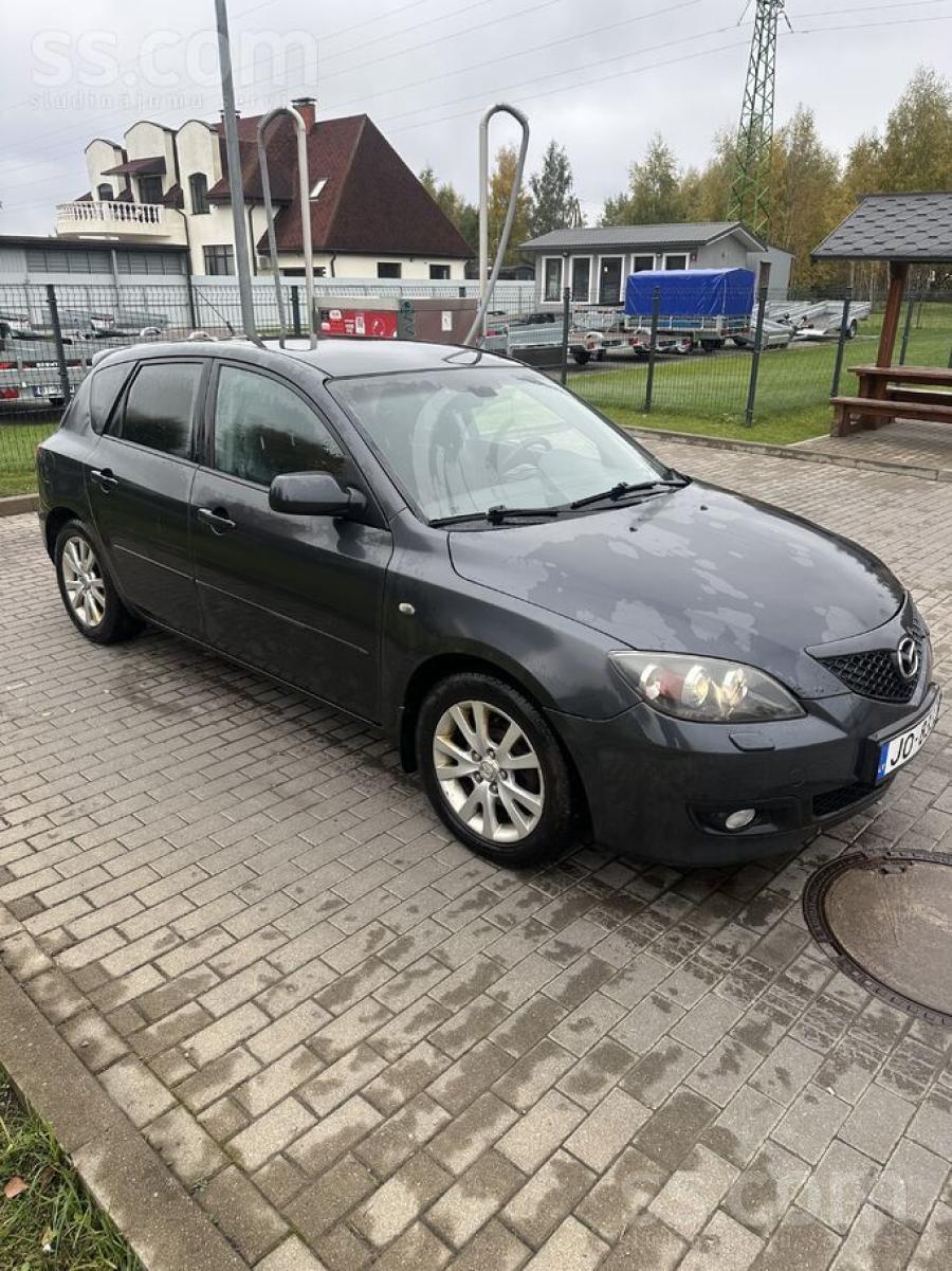 Pelēks Mazda 3 2006 Jelgava, ar dzinēja tilpumu 1.60 L un nobraukumu 166 tūkst. km par 1050 €, foto 1 vietnē AUTOMOTO.COM.LV