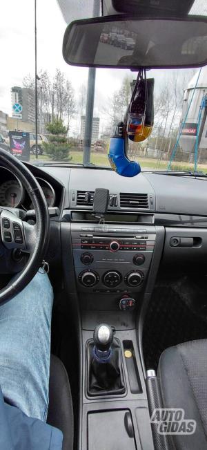Pelēks Mazda 3 2007 Viļņa, ar dzinēja tilpumu 1.60 L un nobraukumu 242 tūkst. km par 1000 €, foto  vietnē AUTOMOTO.COM.LV