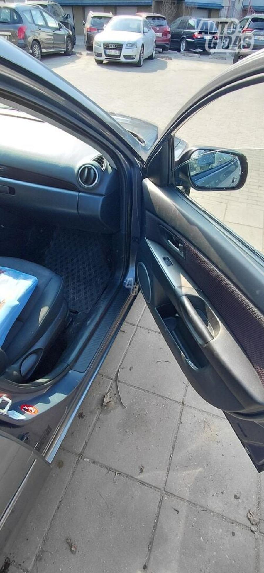 Pelēks Mazda 3 2007 Viļņa, ar dzinēja tilpumu 1.60 L un nobraukumu 242 tūkst. km par 1000 €, foto 9 vietnē AUTOMOTO.COM.LV