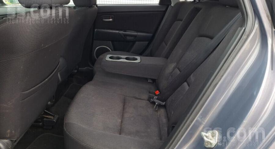 Grey Mazda 3 2007 in Riga, with an engine capacity of 2.00 L and mileage of 190 thousand km for 899 €, photo 7 on AUTOMOTO.COM.LV
