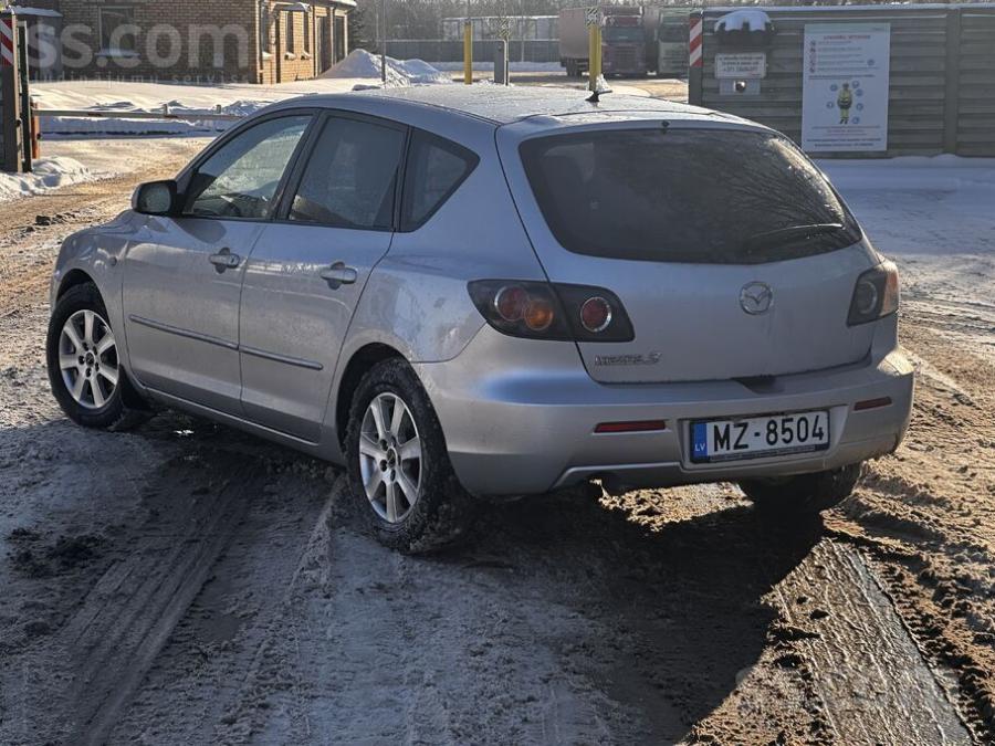 Pelēks Mazda 3 2007 Jelgava, ar dzinēja tilpumu 1.60 L un nobraukumu 248 tūkst. km par 1350 €, foto 4 vietnē AUTOMOTO.COM.LV