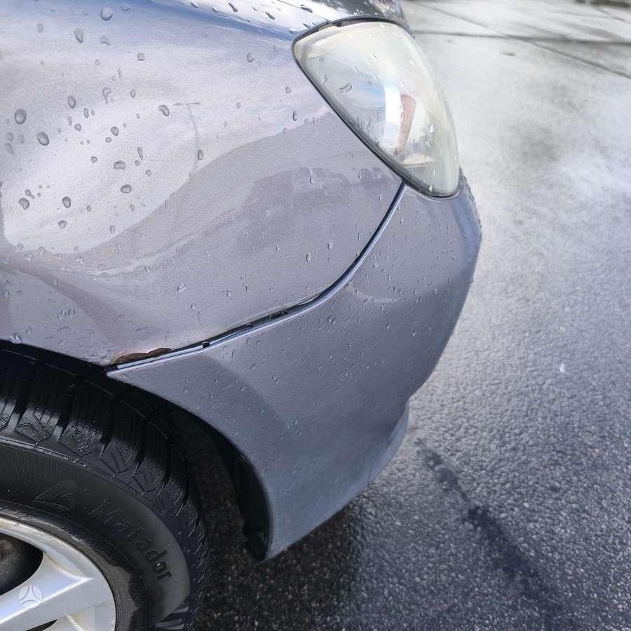 Pelēks Mazda 3 2007 Viļņa, ar dzinēja tilpumu 1.60 L un nobraukumu 168 tūkst. km par 1800 €, foto 16 vietnē AUTOMOTO.COM.LV