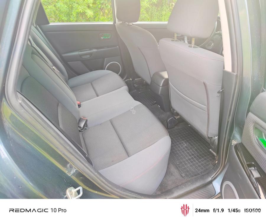 Grey Mazda 3 2008 in Panevezys, with an engine capacity of 1.60 L and mileage of 250 thousand km for 2250 €, photo 9 on AUTOMOTO.COM.LV