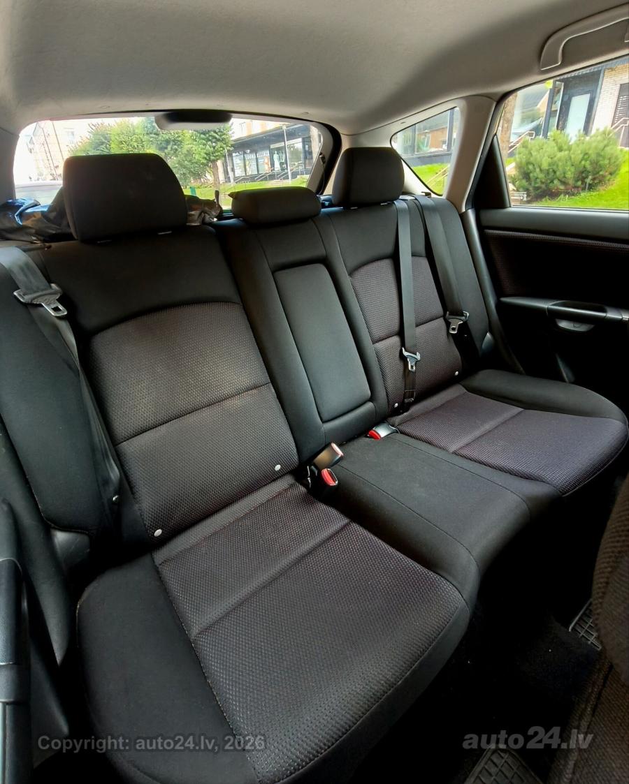 Grey Mazda 3 2008 in Voru, with an engine capacity of 2.00 L and mileage of 225 thousand km for 1800 €, photo 8 on AUTOMOTO.COM.LV