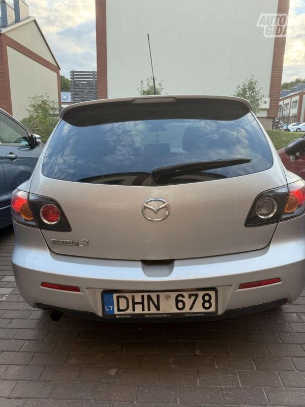 Pelēks Mazda 3 2008 Viļņa, ar dzinēja tilpumu 1.60 L un nobraukumu 119 tūkst. km par 1600 €, foto 3 vietnē AUTOMOTO.COM.LV