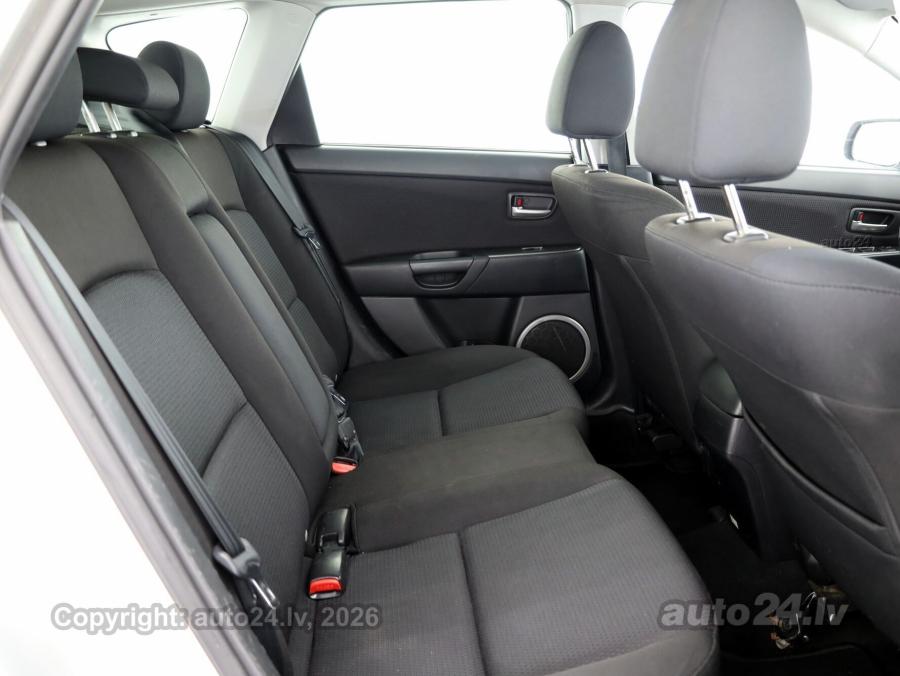 Pelēks Mazda 3 2008 Tallina, ar dzinēja tilpumu 1.60 L un nobraukumu 119 tūkst. km par 899 €, foto 8 vietnē AUTOMOTO.COM.LV