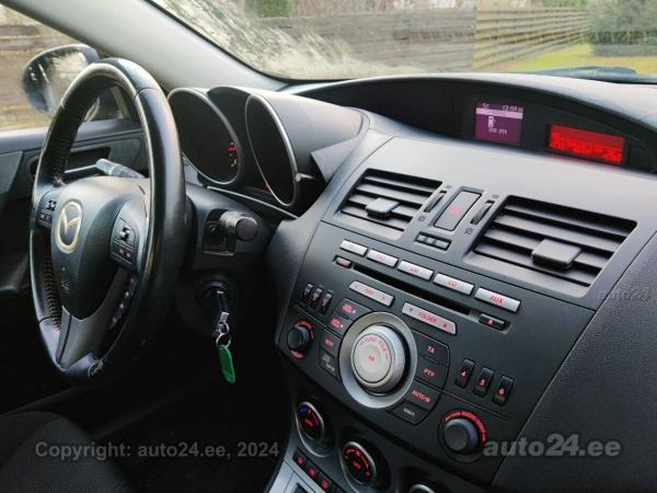Grey Mazda 3 2009 in Tallinn, with an engine capacity of 2.20 L and mileage of 257 thousand km for 4500 €, photo 8 on AUTOMOTO.COM.LV